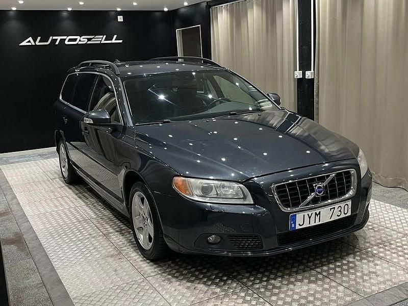 Begagnad 2009 Volvo V70 Momentum 175 HK Kombi – Skåne (Företag) – 99 ...
