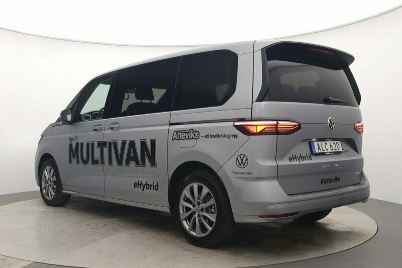 VW Multivan begagnad - 121 till salu - AutoUncle