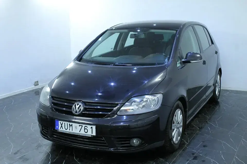 Begagnad VW Golf Plus Cross Sportline 140 HK (2006) i Sadelgatan ...