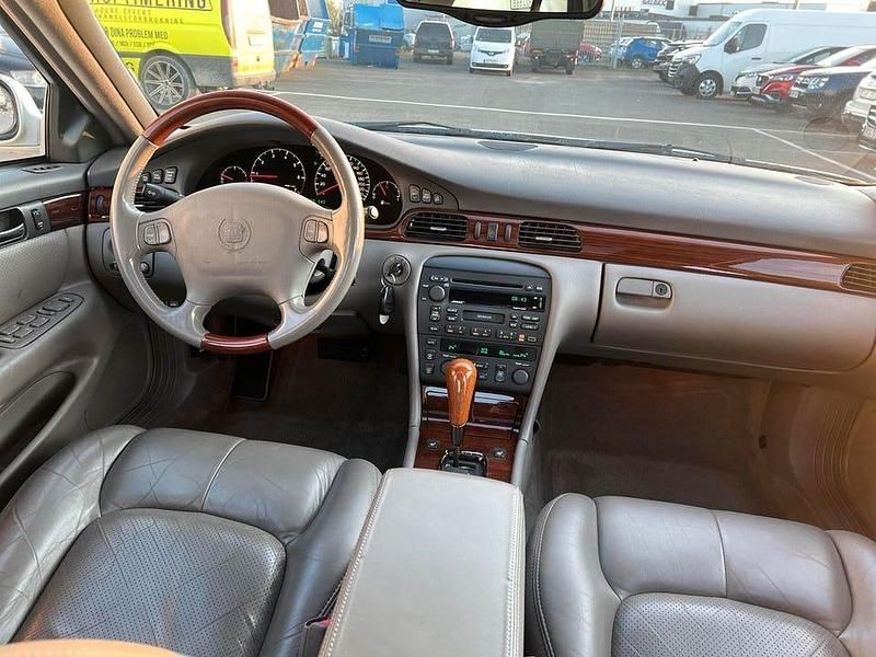 Begagnad 1998 Cadillac Seville STS 305 HK Sedan – 53430 Vara (Företag ...