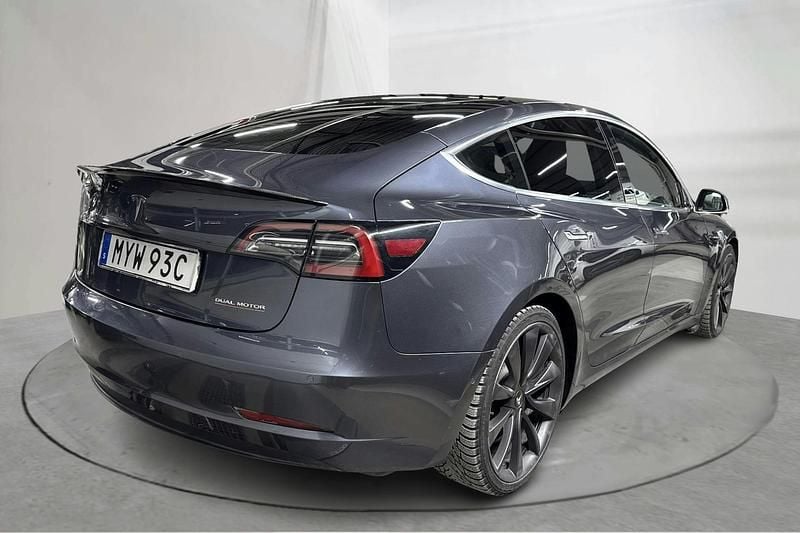 Begagnad 2020 Tesla Model 3 Performance 627 HK Sedan – 73248 Arboga ...