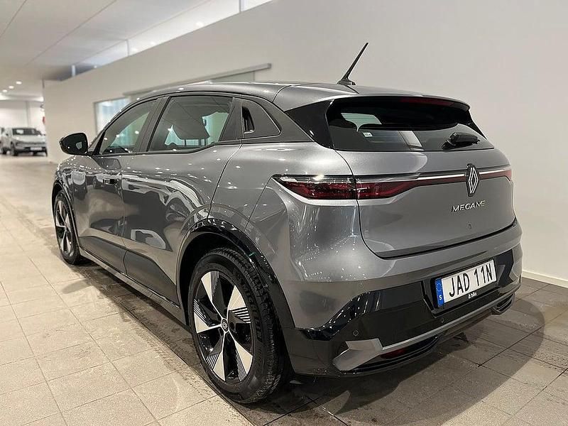 Begagnad 2022 Renault Mégane IV Equilibre 130 HK Halvkombi – Skåne ...