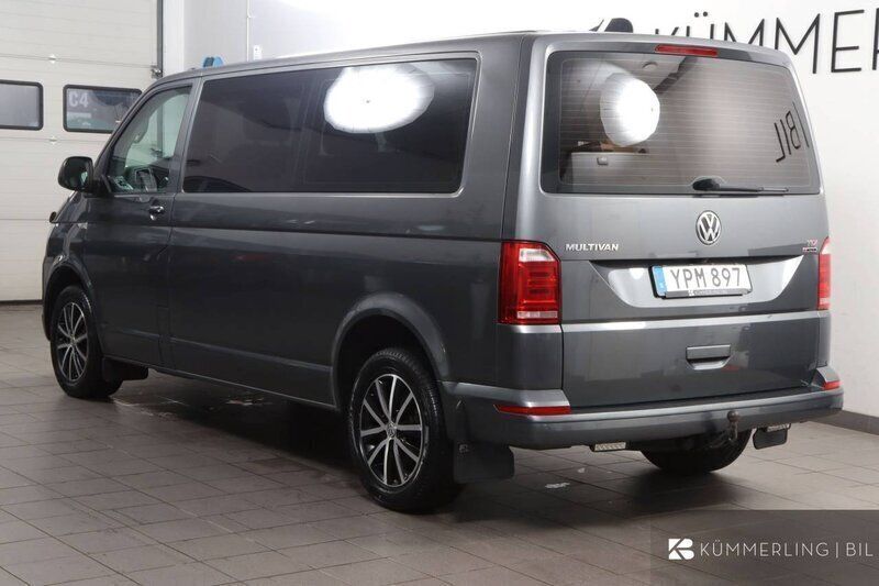 VW Multivan begagnad - 70 till salu - AutoUncle
