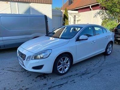 Volvo S60 begagnad - 1 105 till salu - AutoUncle