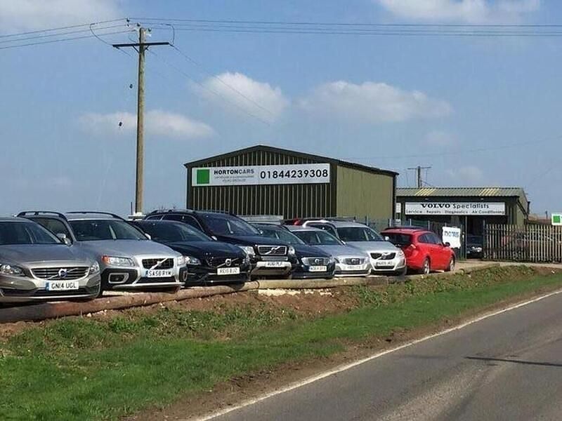 Used 2025 Volvo V60 SE Lux 304 HP Estate – HP18 9QQ Oakley (Dealer) – £ ...