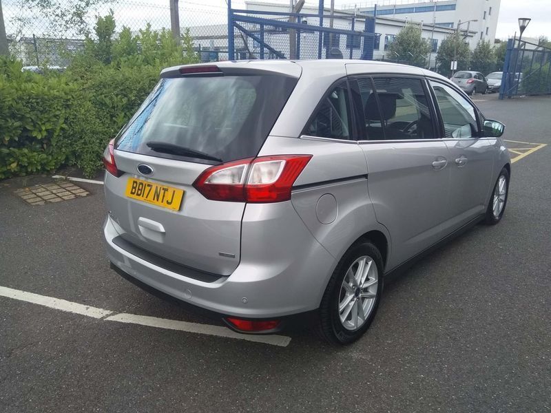 Used 2017 Ford Grand C Max 1 0 Benzin 8 575 Buckinghamshire Used 2017 Ford Grand C Max 1 0 Benzin 8 575 Buckinghamshire