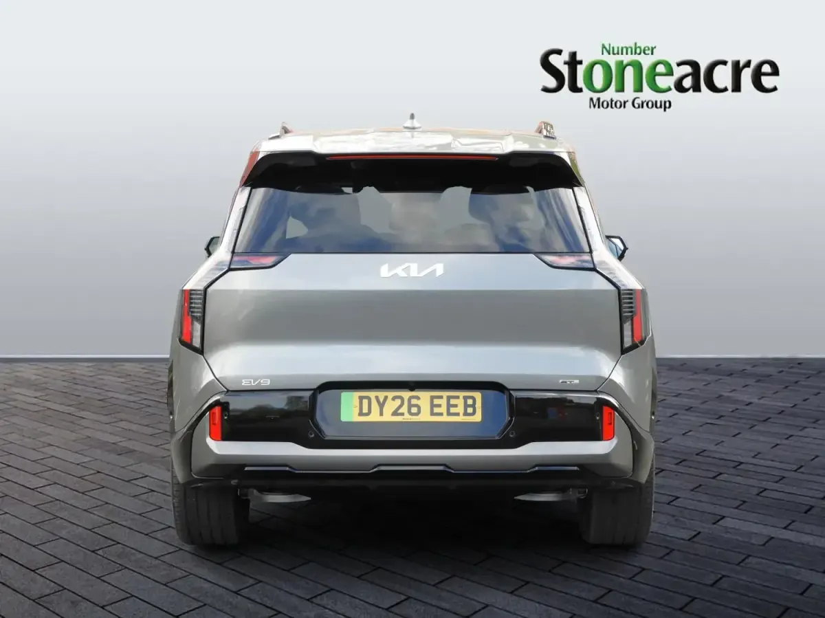 Used Kia EV9 GT-Line S 383 HP (2026) in London - £61,995 | AutoUncle