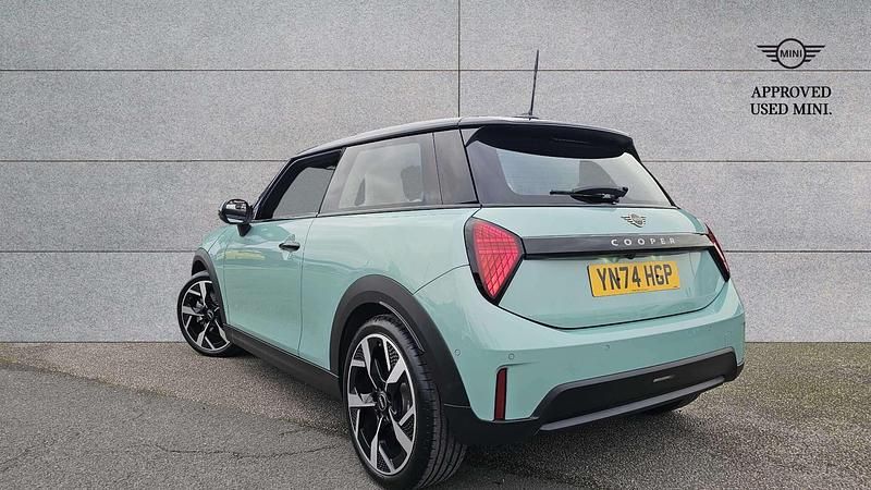 Used 2024 Mini Cooper Hatch 154 HP Hatchback – DN2 4PE Doncaster ...