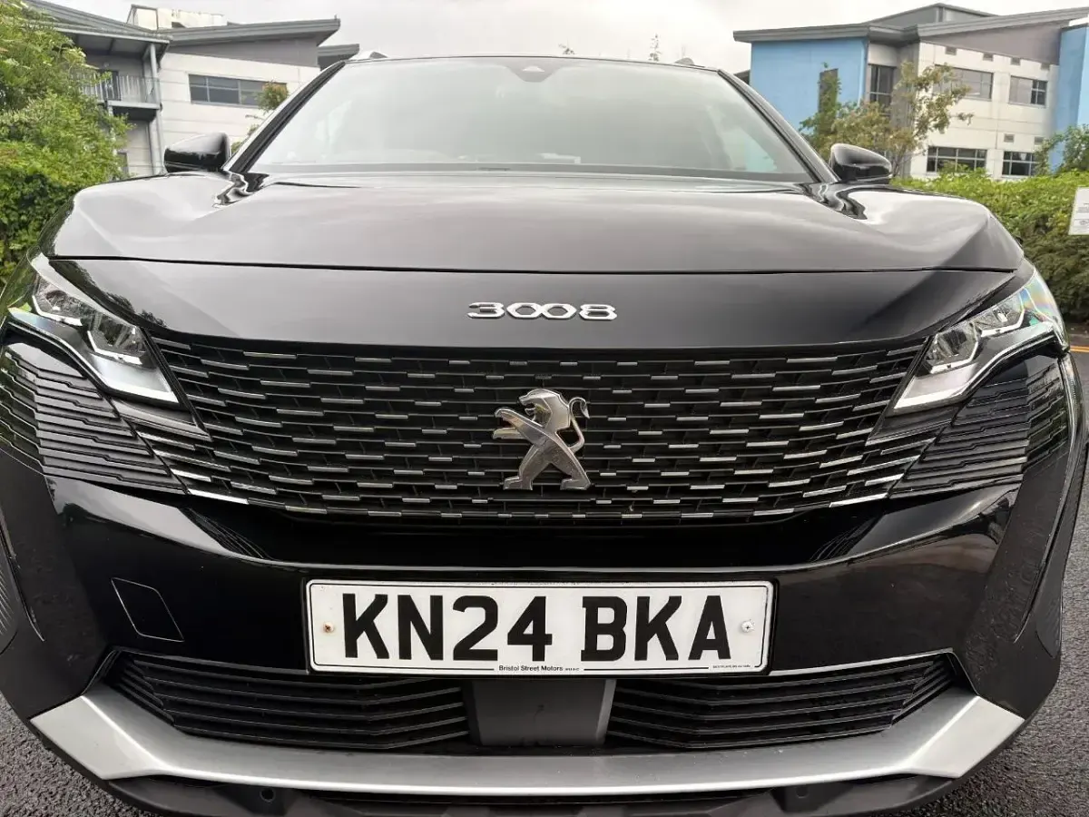Used Peugeot 3008 Allure 129 HP (2024) in Crewe - £16,995 | AutoUncle
