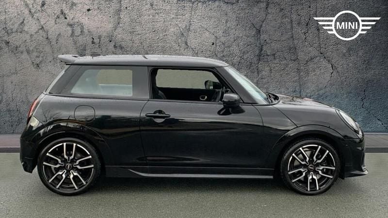 Used 2025 Mini Cooper S Hatch 201 HP Hatchback – SK4 2JZ Stockport ...