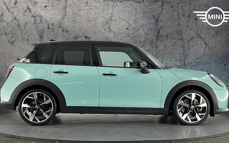 Used 2026 Mini Cooper Exclusive 204 HP Hatchback – (Dealer) – £26,295 ...