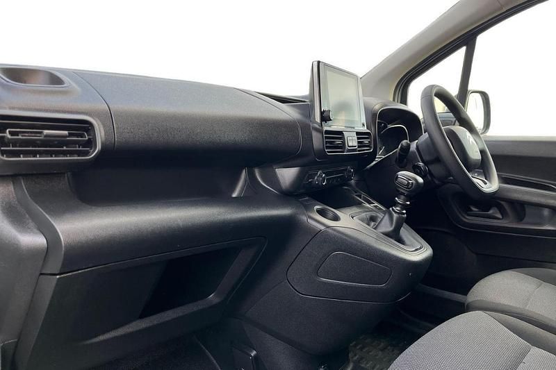 Used 2023 Citroën Berlingo 99 HP MPV – SS15 6RW Basildon (Dealer) – £ ...