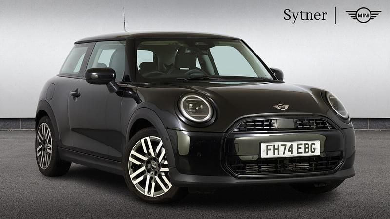 Used 2025 Mini Cooper Hatch 154 HP Hatchback – LE19 1UY Leicester ...