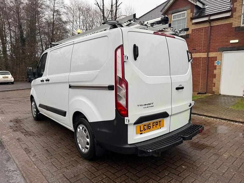 Used 2016 Ford Transit Custom 100 HP Van – CF39 9SH Porth (Dealer) – £ ...