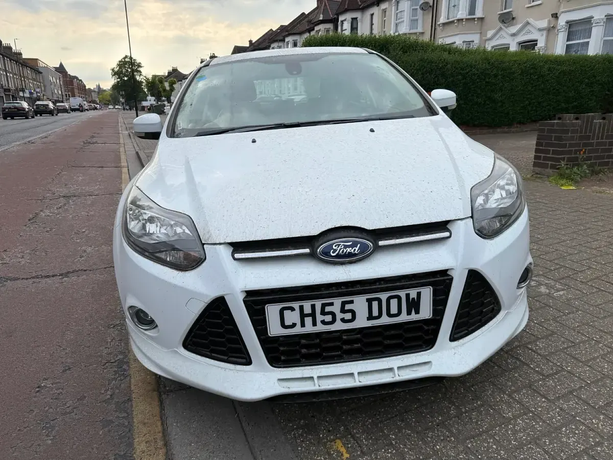 Used Ford Focus Zetec 125 HP (2013) in London - £4,495 | AutoUncle