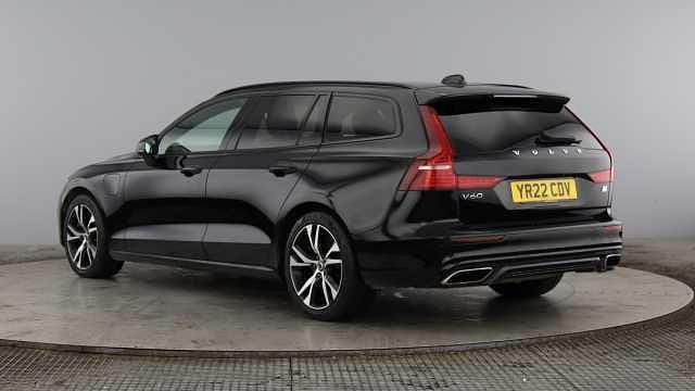 Used 2022 Volvo V60 R-Design 249 HP Estate – LE4 7SJ LEICESTER (Dealer ...