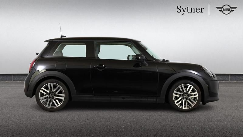 Used 2025 Mini Cooper Hatch 154 HP Hatchback – LE19 1UY Leicester ...