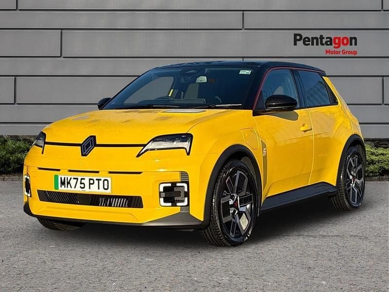 Used 2026 Renault 5 E-Tech Komfort 150 HP Hatchback – OL1 2QL Oldham ...