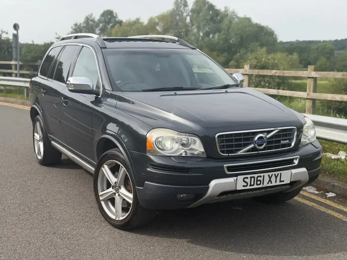 Used Volvo XC90 R-Design 200 HP (2011) in Dewsbury - £4,495 | AutoUncle