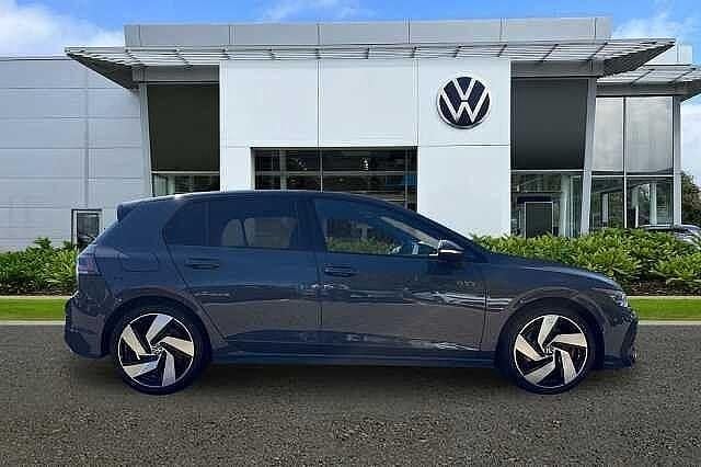 New VW Golf VIII GTI 265 HP (2025) in London - £34,992 | AutoUncle