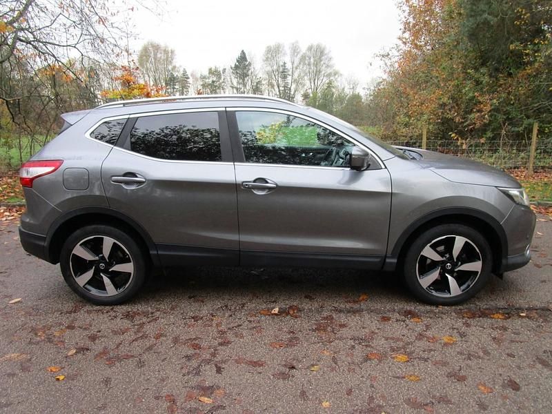 Used 2015 Nissan Qashqai N-TEC SUV – WA3 6HF Warrington (Dealer) – £ ...