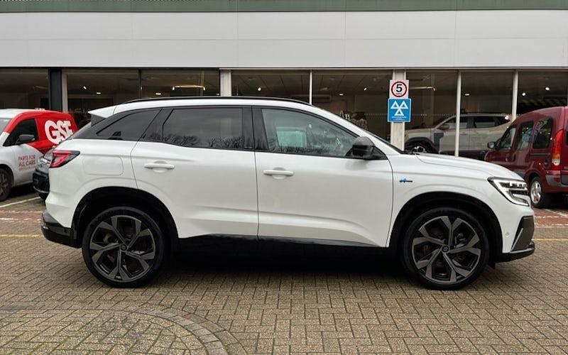 Used 2024 Renault Austral Iconic Esprit Alpine 200 HP SUV – CR5 3EA ...