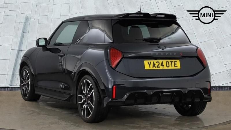 Used 2024 Mini Cooper S Hatch 201 HP Hatchback – SA5 8LW Swansea ...
