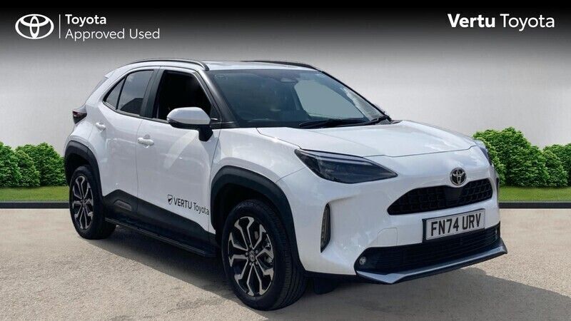 Used 2024 Toyota Yaris Hybrid Design 116 HP Estate – Leicestershire (Dealer) – £23,464 (Fair ...
