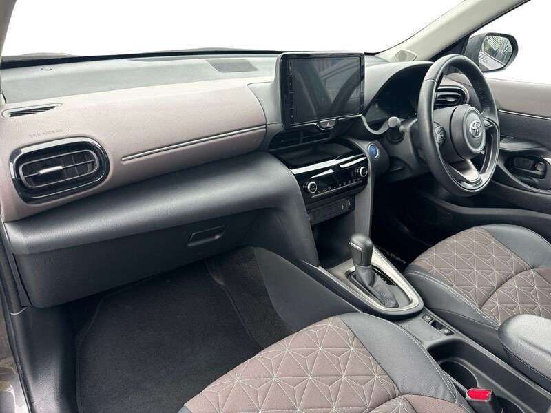 SOLD Used 2022 Toyota Yaris Cross 114 HP SUV – DN24NU Doncaster ...