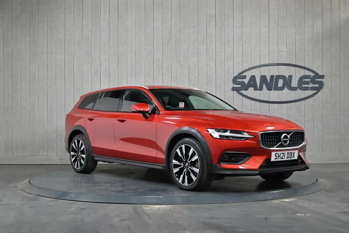 Used Volvo V60 CC (2021) in Kings Lynn - £22,499 | AutoUncle