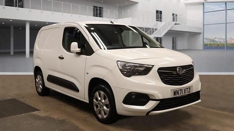 Used 2021 Vauxhall Combo 100 HP Van – RG7 5JF Reading (Dealer) – £ ...