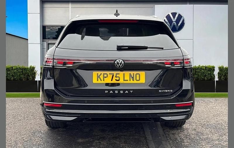New 2025 VW Passat Elegance 272 HP Estate – Manchester (Dealer) – £ ...