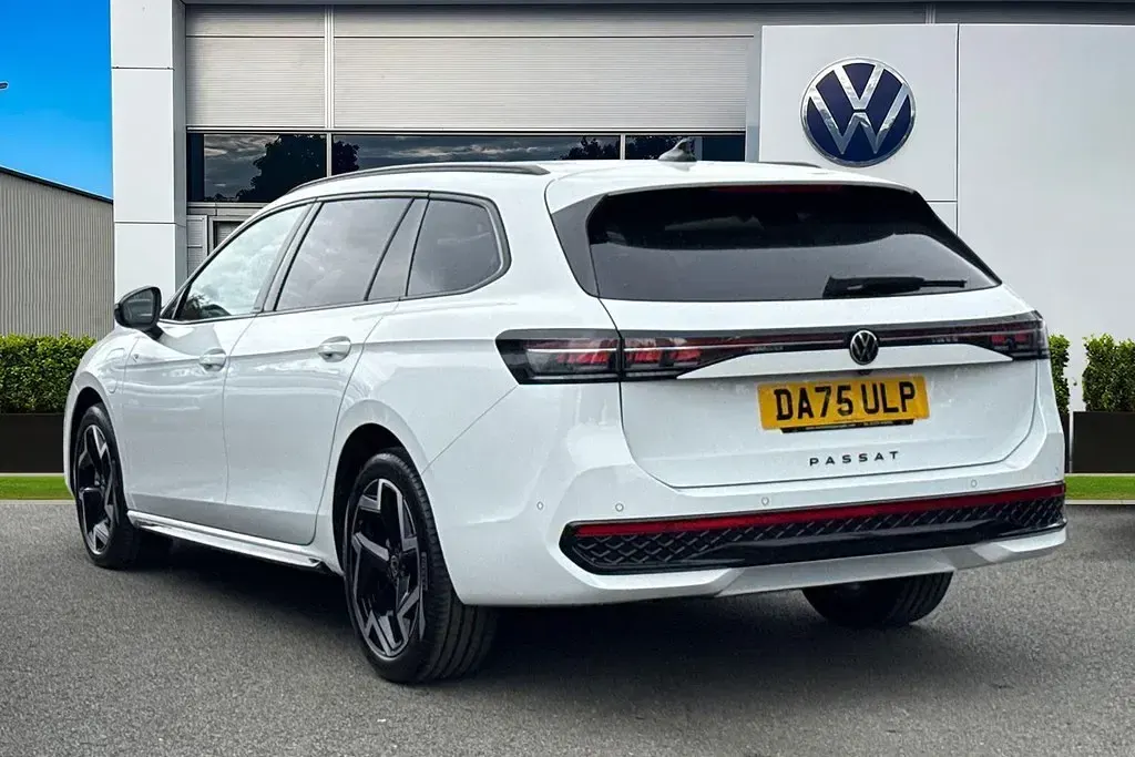 New VW Passat R-line 204 HP (2025) in Crewe Volkswagen - £32,989 ...