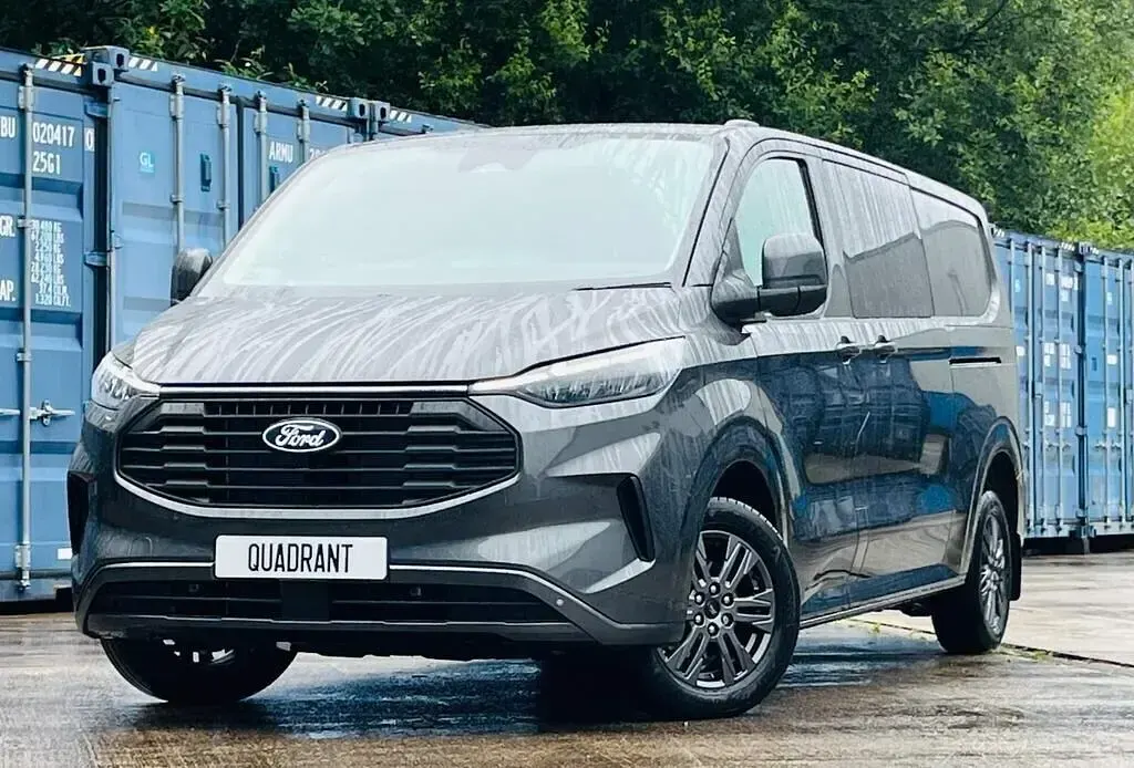New Ford Transit Custom Limited 232 HP (2026) in RCT - £32,995 | AutoUncle