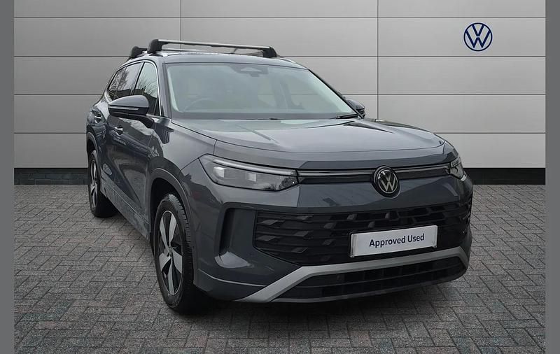 Used 2025 VW Tayron Match 200 HP SUV – WC1E 7DP London (Dealer) – £ ...