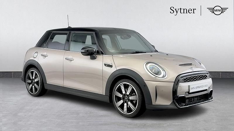 Used 2021 Mini Cooper S Exclusive 176 HP Hatchback – HP11 1EZ High ...