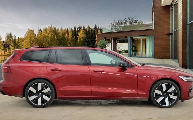 Used 2025 Volvo V60 Ultra 455 HP Estate – SO150LP Southampton (Dealer ...