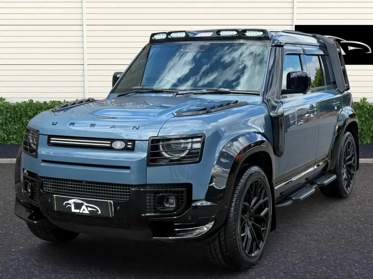 New Land Rover Defender SE Dynamic (2026) in Stourbridge - £84,995 ...