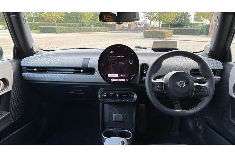 Used 2025 Mini Cooper Exclusive 156 HP Hatchback – (Dealer) – £27,895 ...
