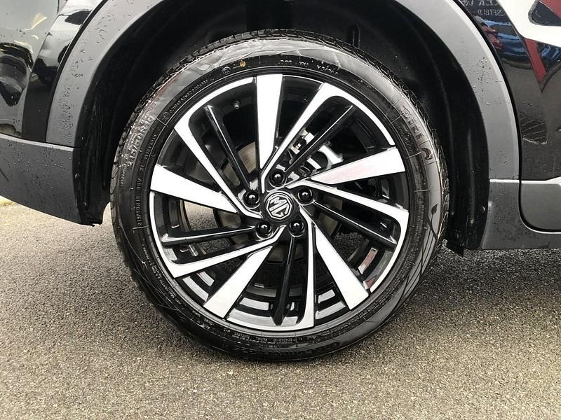 New 2025 MG ZS Trophy 196 HP Sedan – BD20 7DS Keighley (Dealer) – £ ...