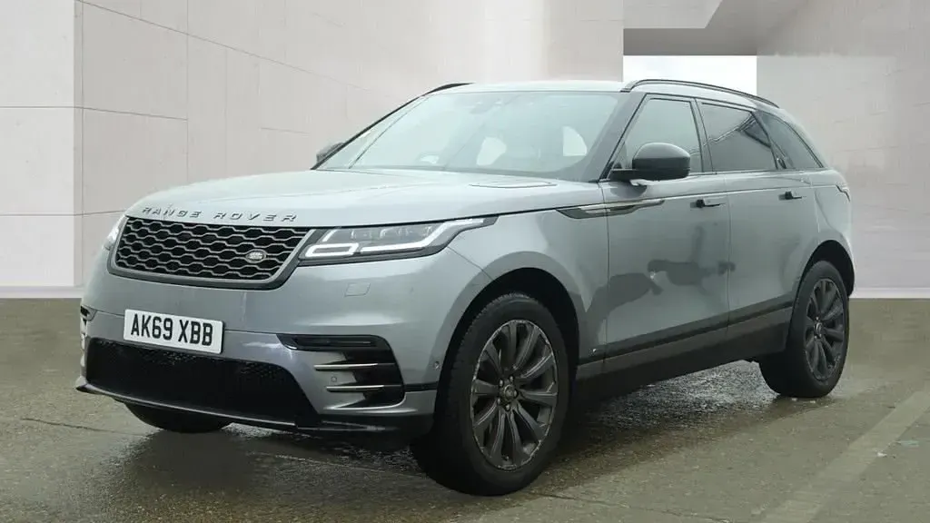 Used Land Rover Range Rover Velar SE Dynamic 250 HP (2020) in York - £ ...