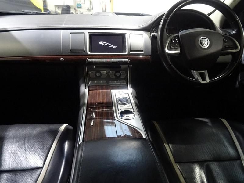 Used 2013 Jaguar XF Portfolio Sedan – DA11 9SN Gravesend (Dealer) – £ ...