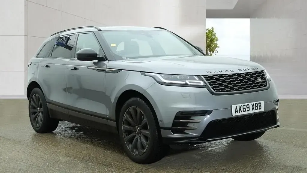 Used Land Rover Range Rover Velar SE Dynamic 250 HP (2020) in York - £ ...