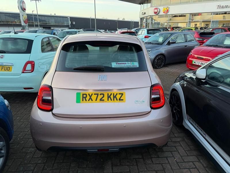 Used 2022 Fiat 500e Icon 116 HP Hatchback – SL1 6BB Slough (Dealer) – £ ...