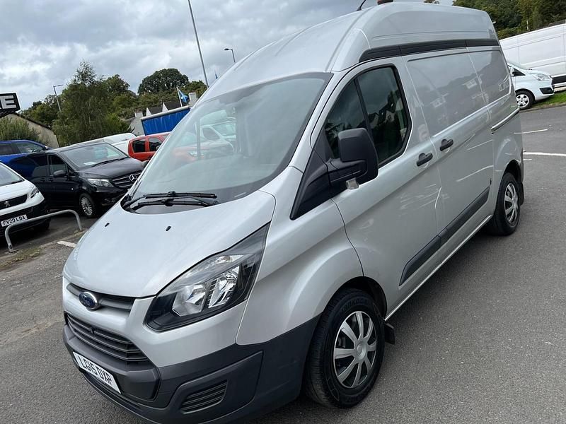 SOLD Used 2015 Ford Transit Custom 100 HP Van – G82 2PJ Dumbarton ...