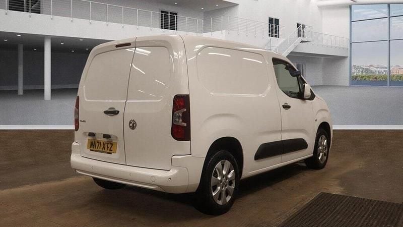 Used 2021 Vauxhall Combo 100 HP Van – RG7 5JF Reading (Dealer) – £ ...