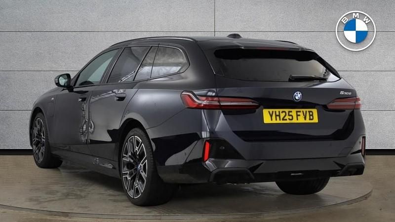 Used 2025 BMW 530e M Sport 295 HP Estate – B90 4NU Solihull (Dealer ...