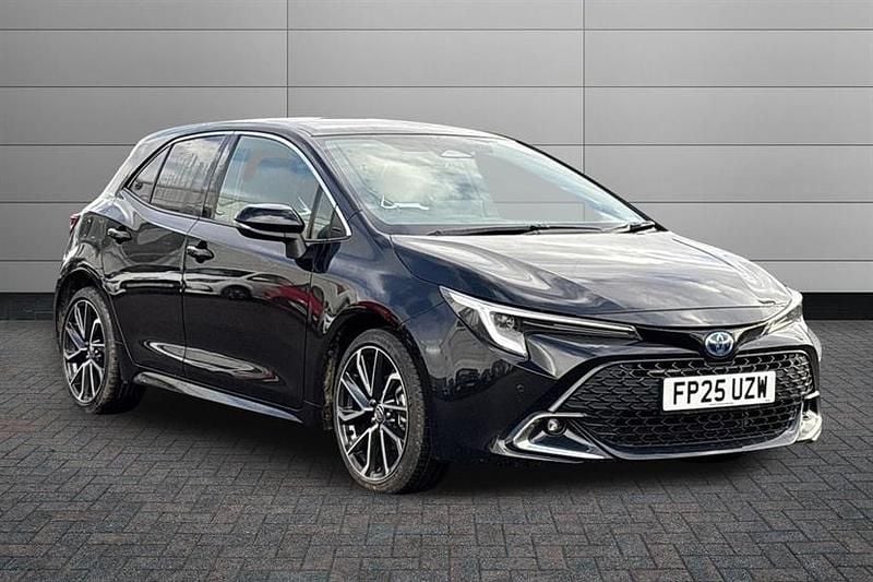 Used 2025 Toyota Corolla 140 HP Hatchback – Hampshire (Dealer) – £ ...