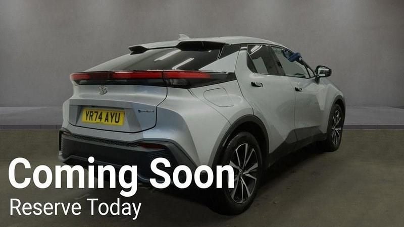 Used 2024 Toyota C-HR Design SUV – HP22 5AB Aylesbury (Dealer) – £ ...