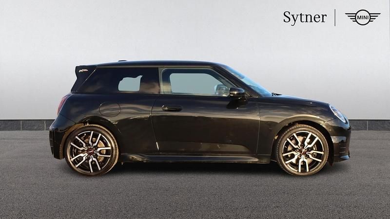 Used 2024 Mini Cooper Hatch 181 HP Hatchback – SG1 2BE Stevenage ...